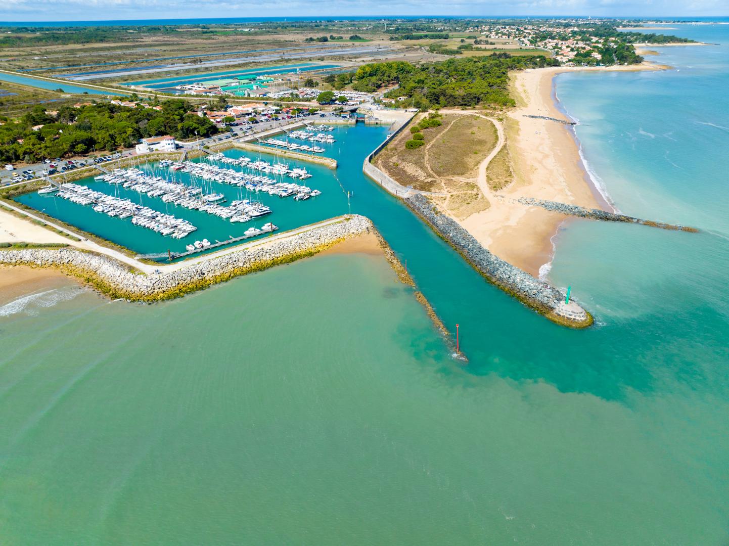 Port du Douhet - live